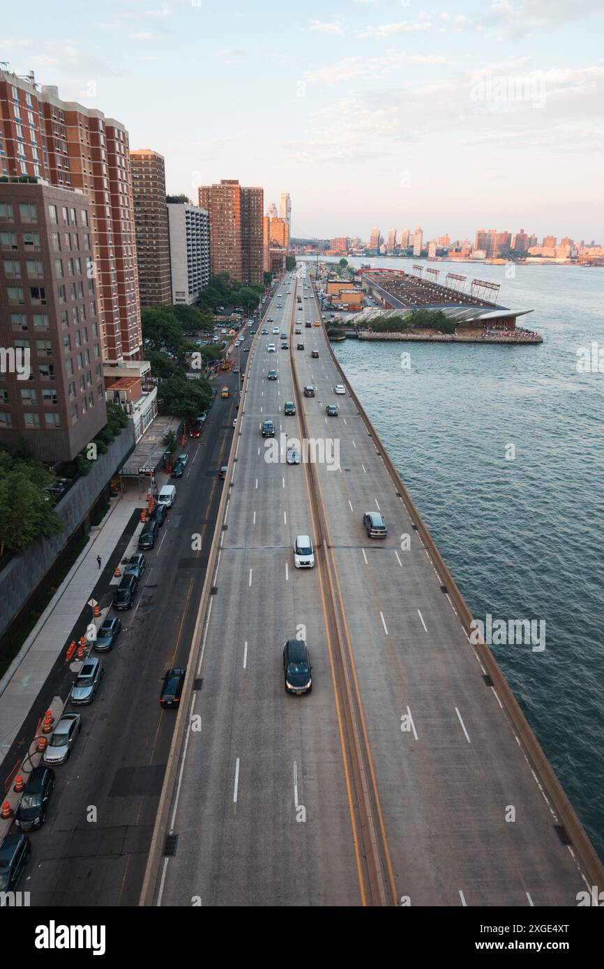 Franklin D. Roosevelt East River Drive (aka the 'FDR') at sunset – an ...
