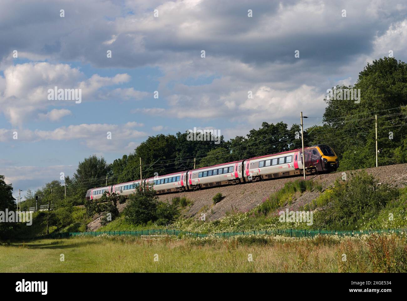 British rail super voyager hi-res stock photography and images - Alamy