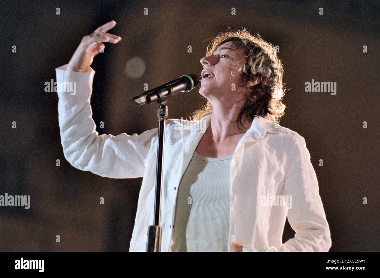 Nannini festivalbar 2002gianna nannini hi-res stock photography and ...