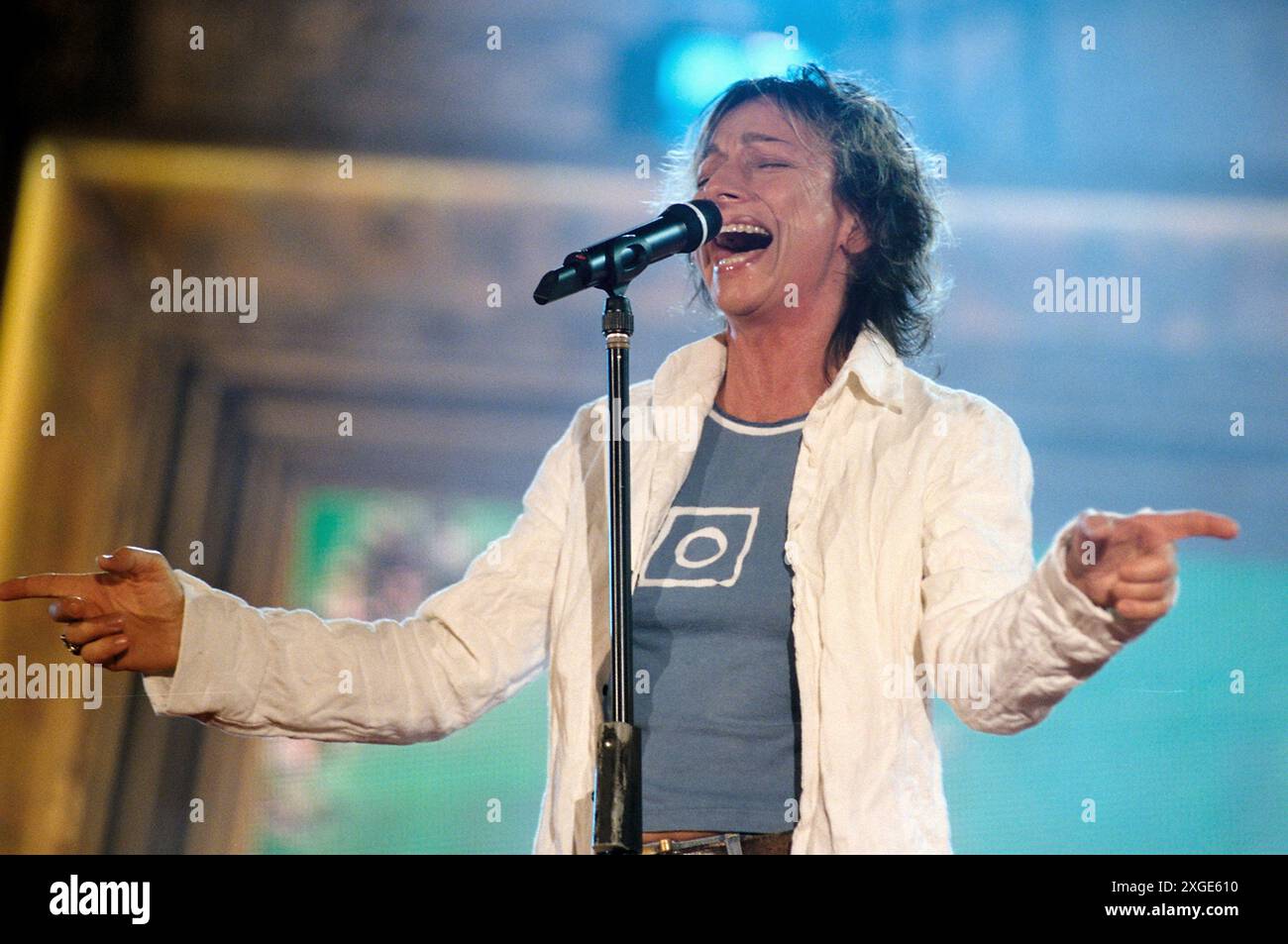 Nannini festivalbar 2002gianna nannini hi-res stock photography and ...