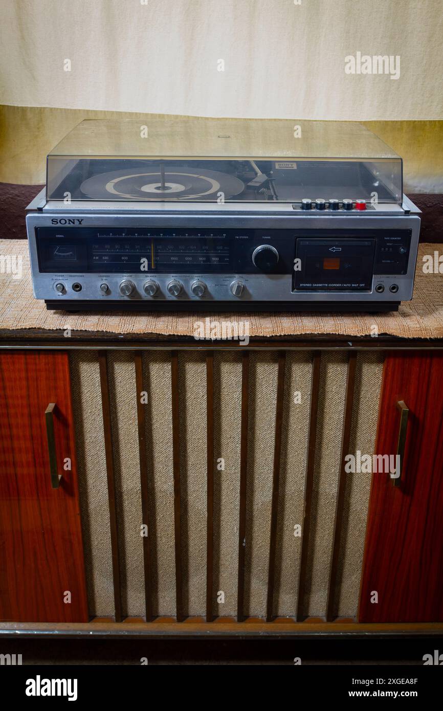 Vintage audio player cassette hi-res stock photography and images - Alamy