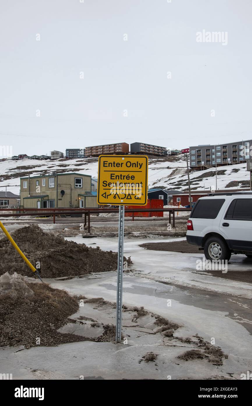 Multilingual enter only sign in English, French and Inuktitut in ...