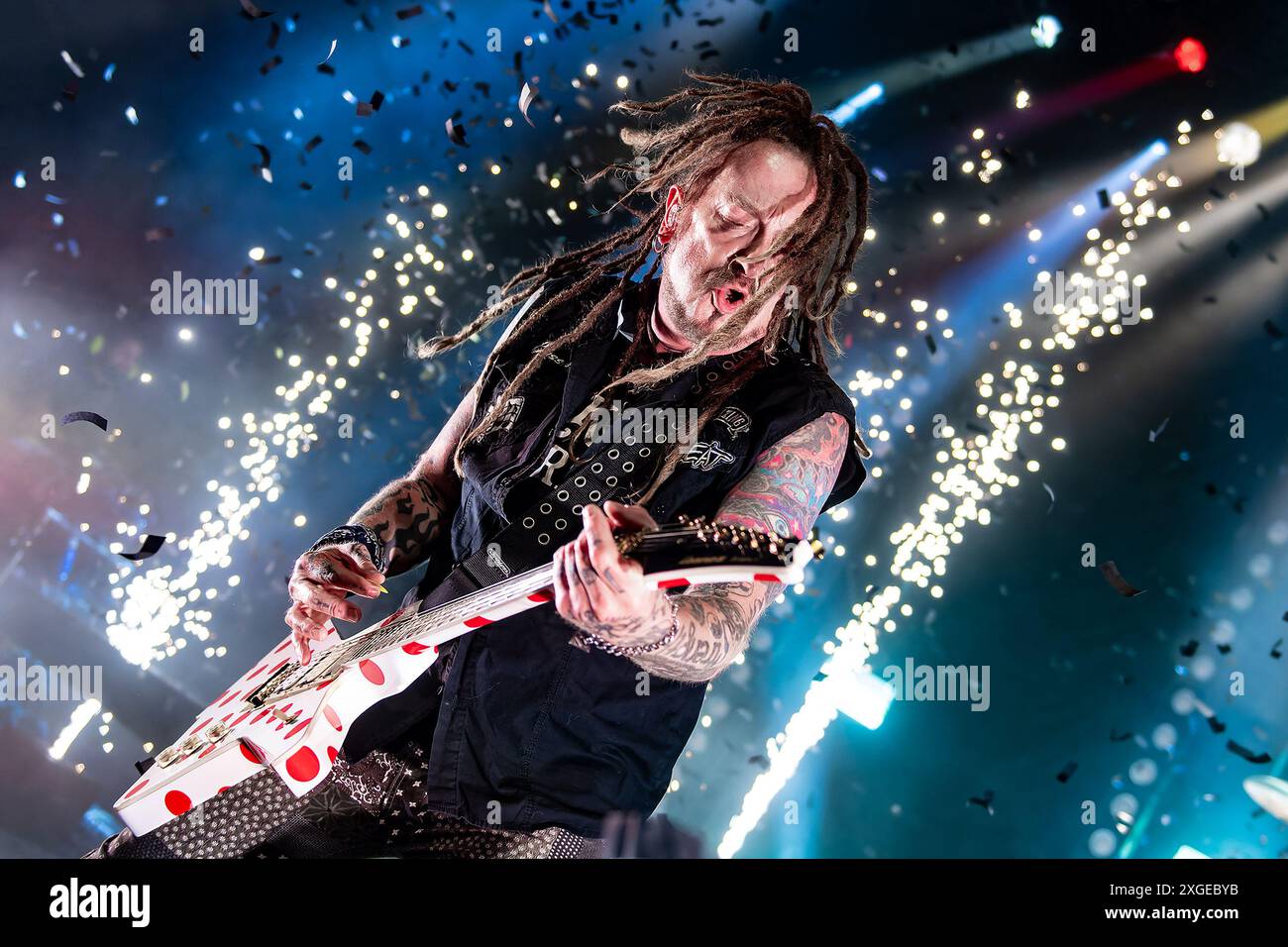 LONDON, ENGLAND: The Wildhearts perform at Shepherds Bush Empire with a ...