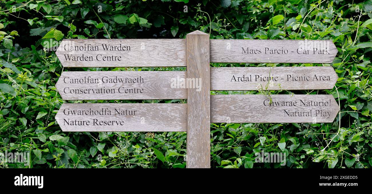 Wooden signpost at Forest Farm country park, Cardiff, South Wales ...