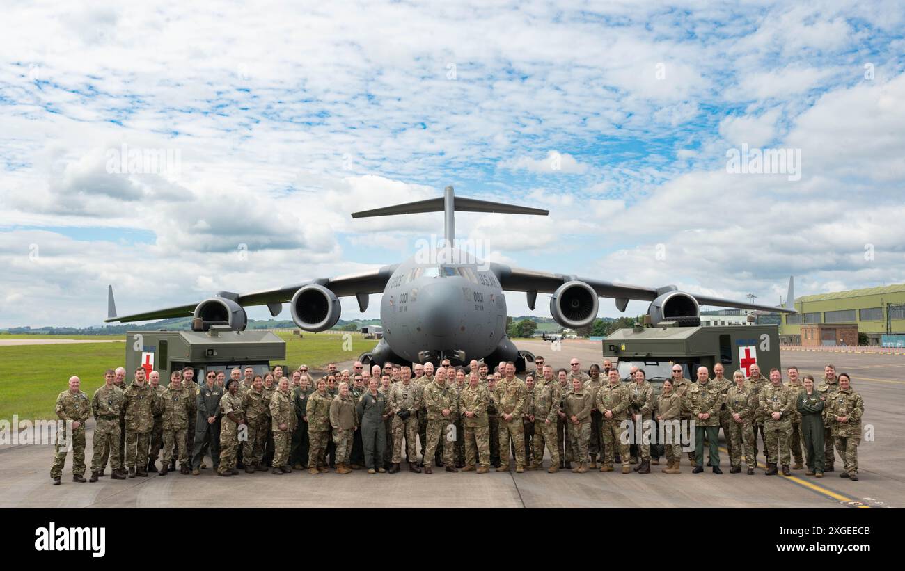 Medical Professionals from the 911th Airlift WIng and the 612 Squadron ...