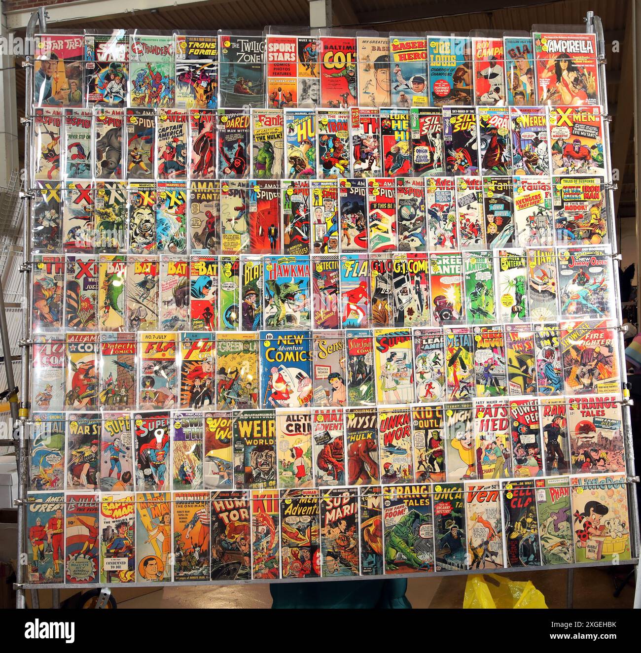 Ec comics hi-res stock photography and images - Alamy