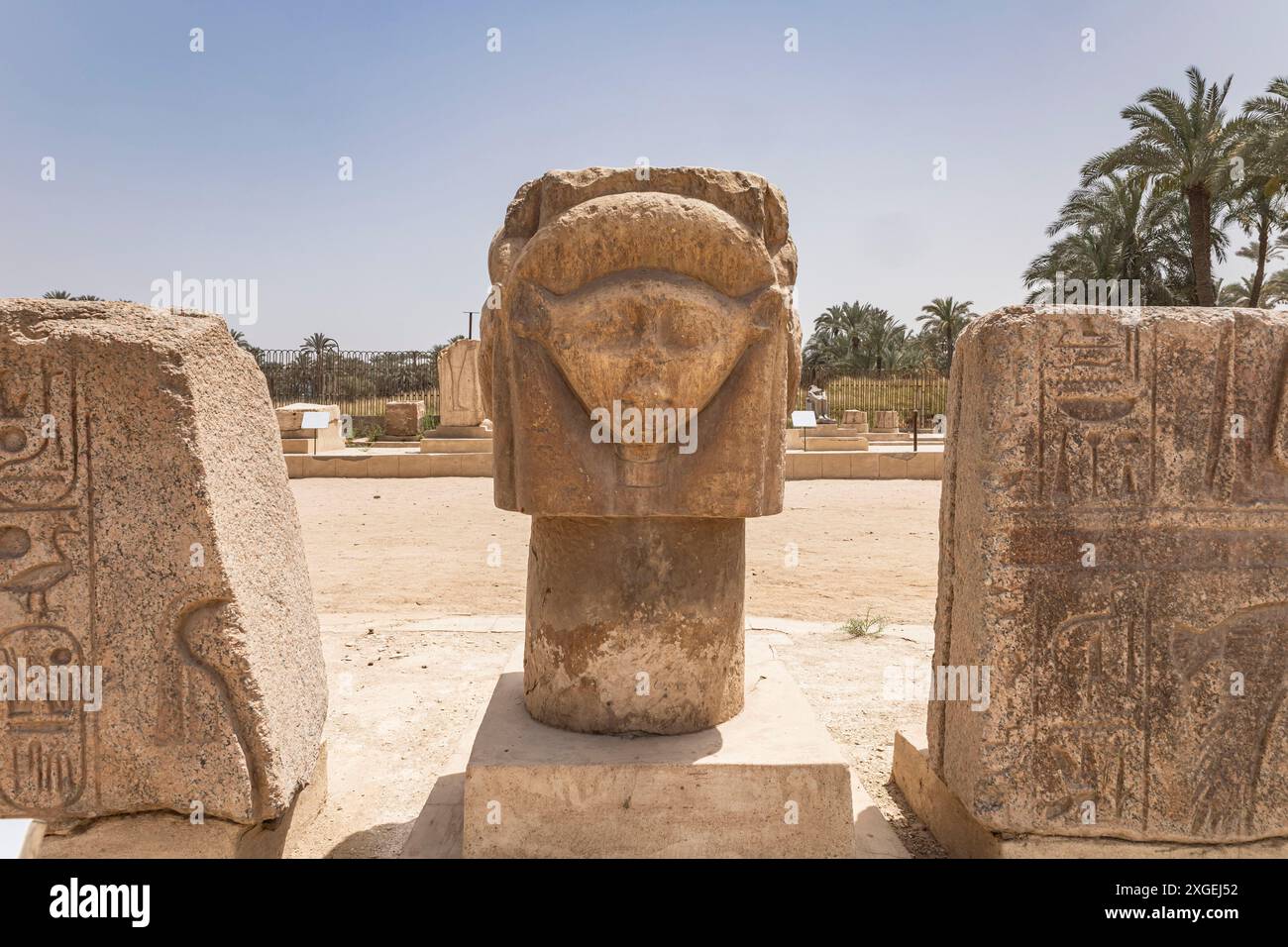 Goddess hathor column pillar hi-res stock photography and images - Alamy