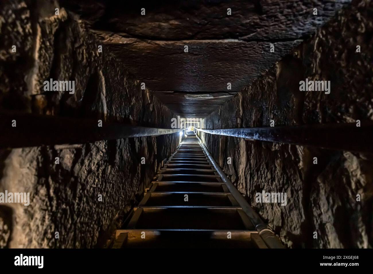 Red Pyramid(North Pyramid), Pyramid of Sneferu(Snofru, Snefru ... Red Pyramid(North Pyramid), Pyramid of Sneferu(Snofru, Snefru ...
