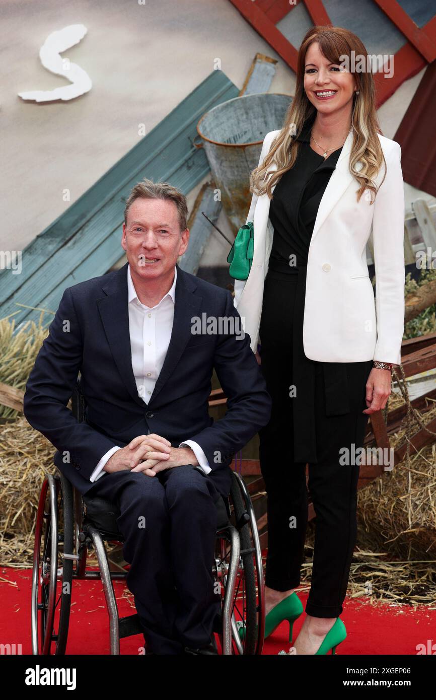 Elizabeth rizzini hi-res stock photography and images - Alamy