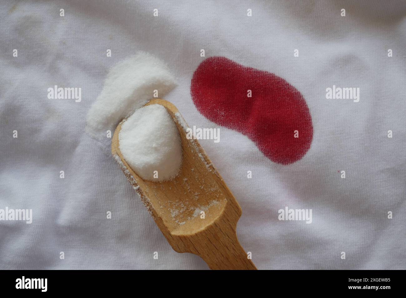 Blood stain and cloth hi-res stock photography and images - Alamy