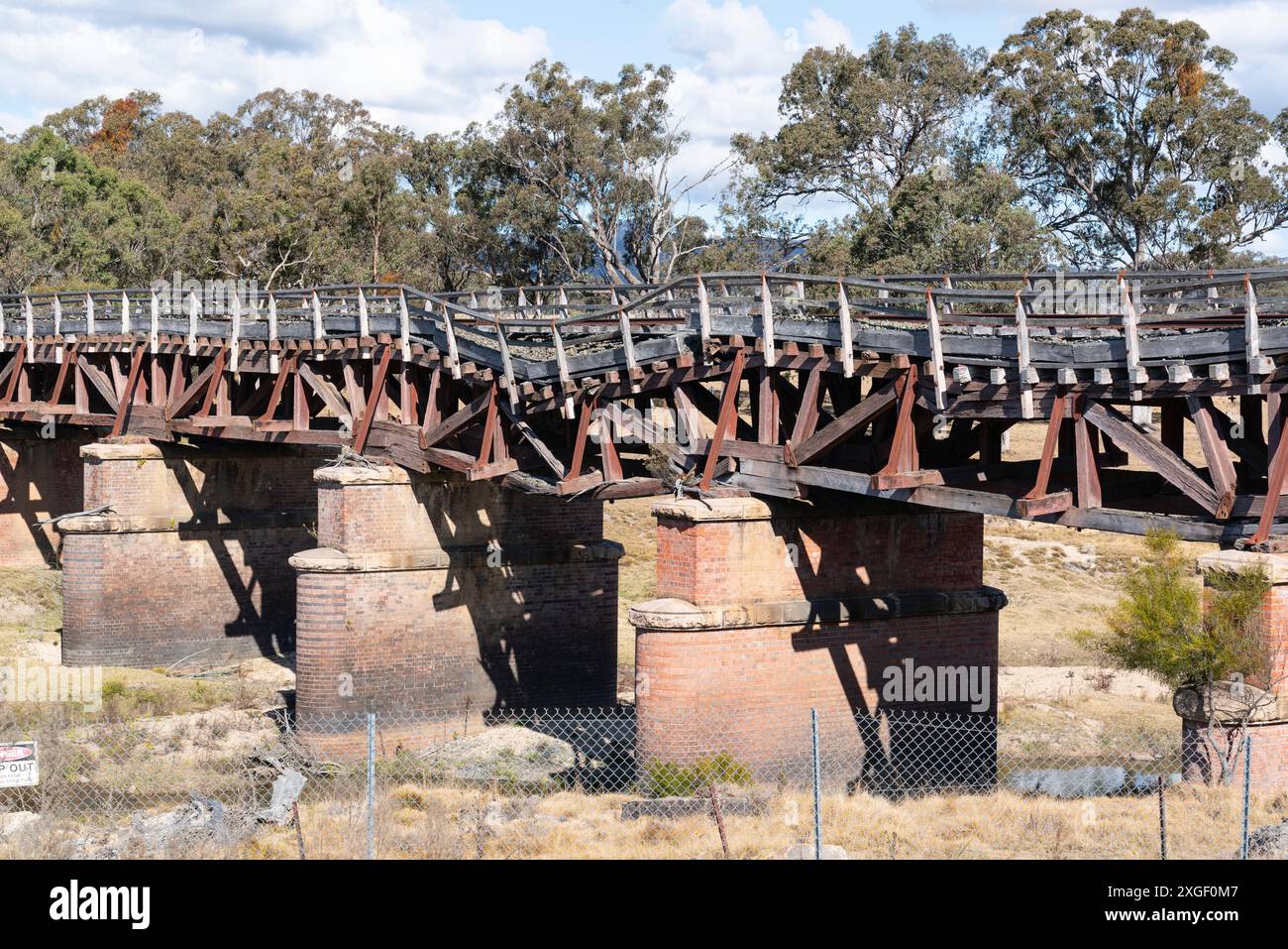 Sunnyside rail bridge over Tenterfield Creek, as seen from the New ...