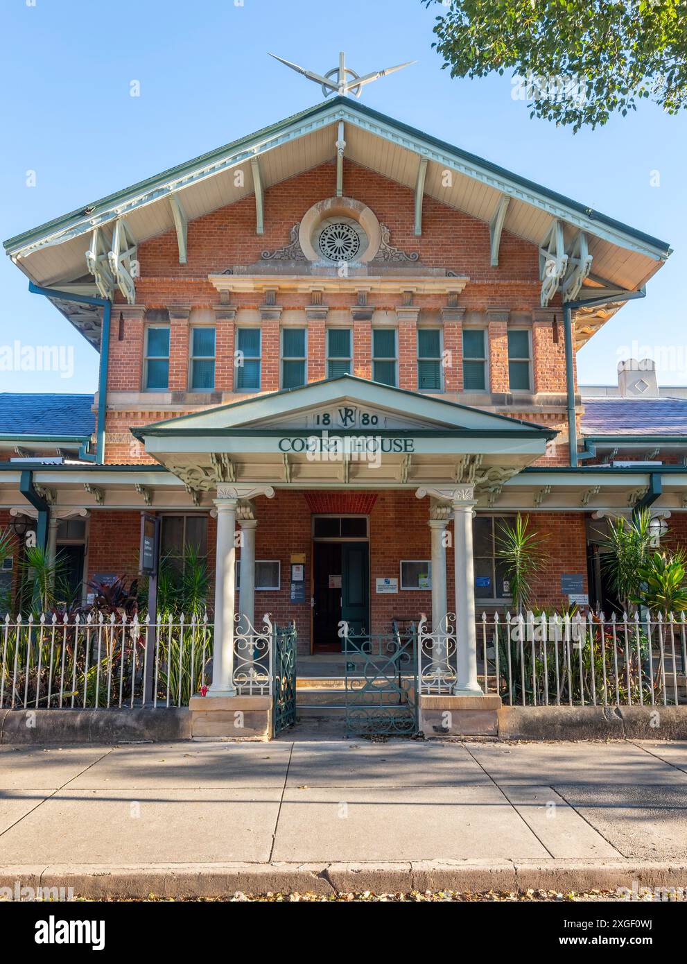 The historic Grafton Courthouse Stock Photo - Alamy
