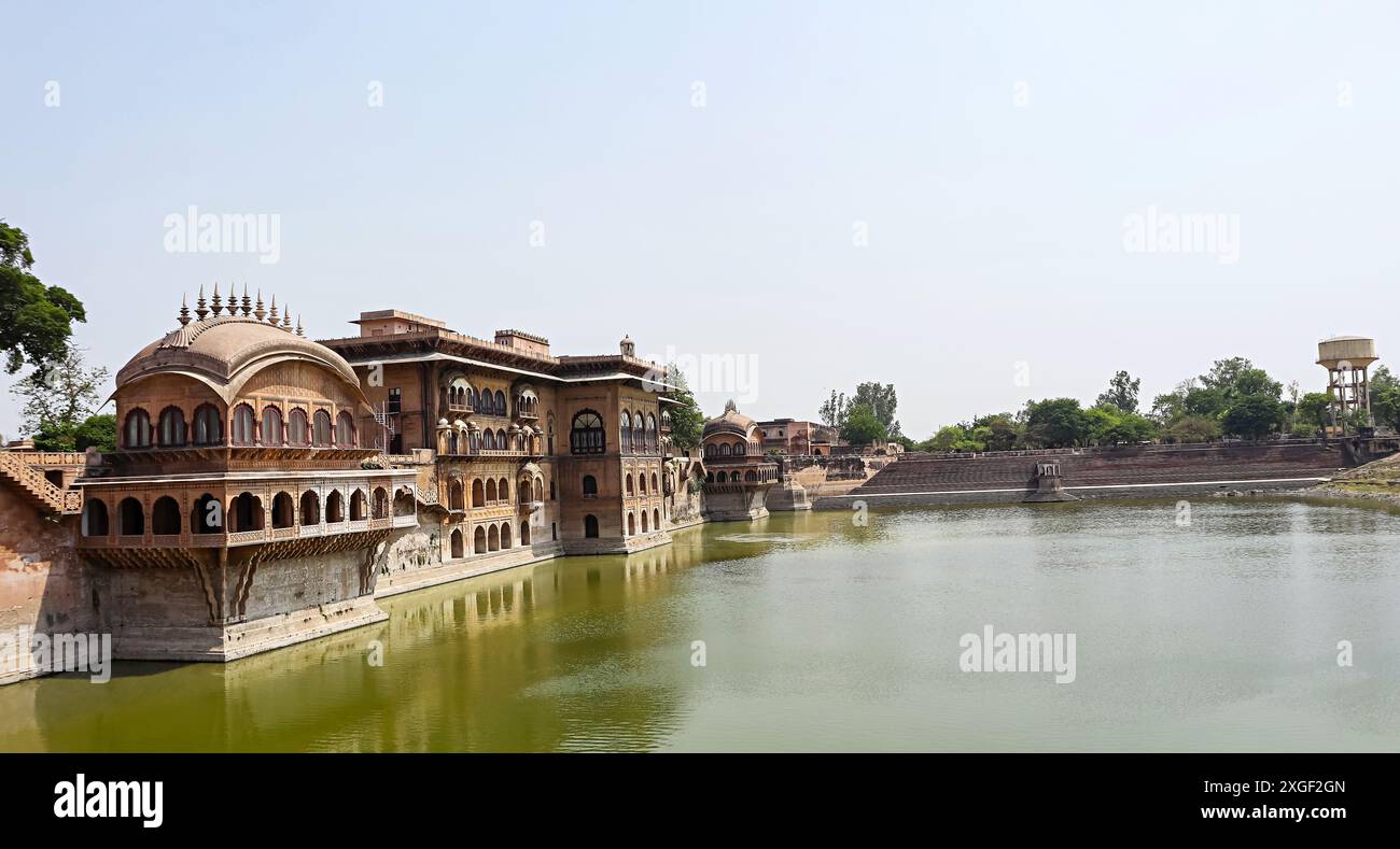 Backside view of Jal Mahal and pavilions with Gopal Sagar, Deeg Palace ...