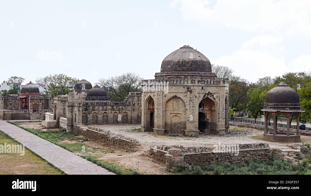 Group of bua hasan monuments hi-res stock photography and images - Alamy