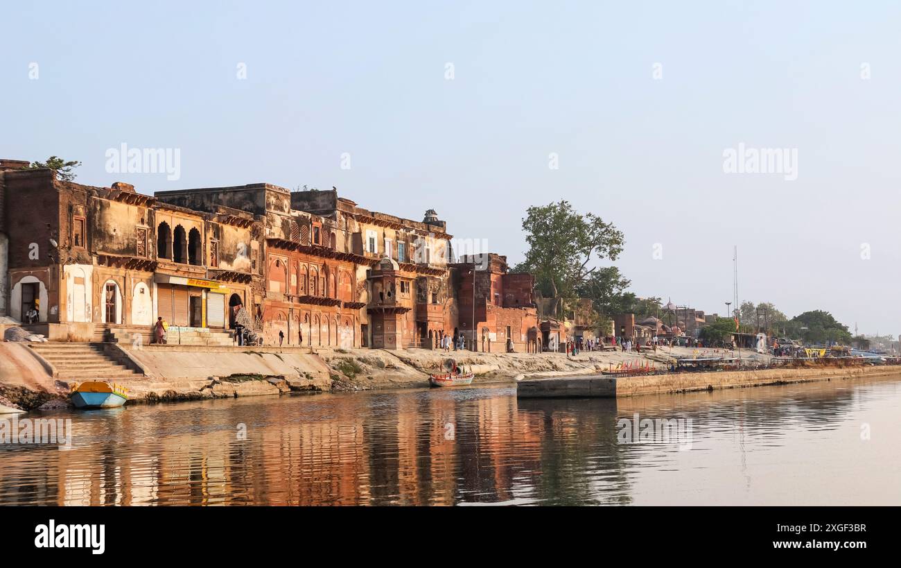 Ghat of mathura hi-res stock photography and images - Alamy