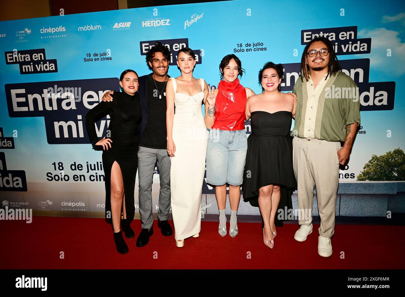 Alexa guzman hi-res stock photography and images - Alamy