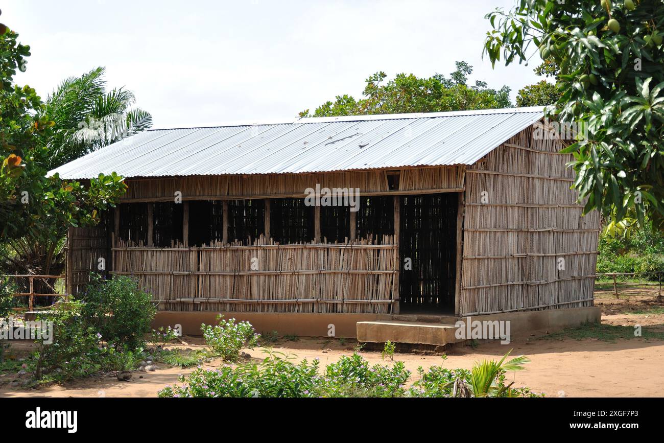 Rural children mozambique hi-res stock photography and images - Alamy