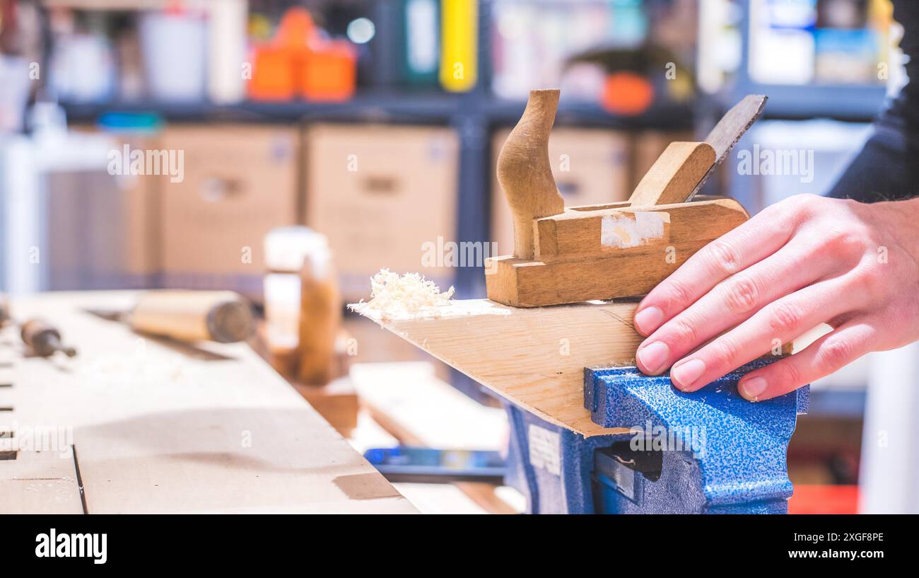 Smoothing plane hi-res stock photography and images - Alamy