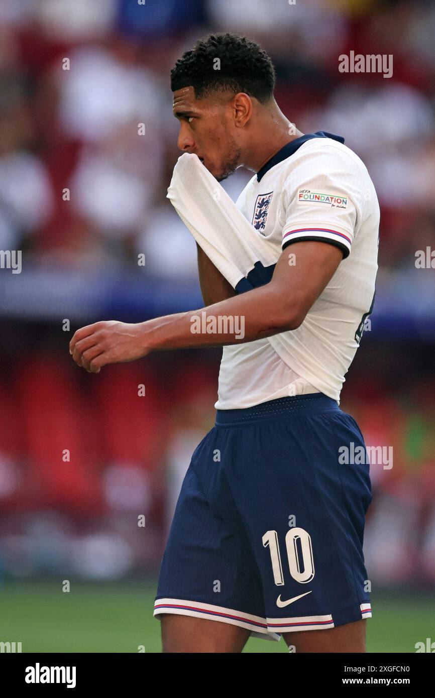 DUSSELDORF, GERMANY - JULY 06: Jude Bellingham of England reacts during ...