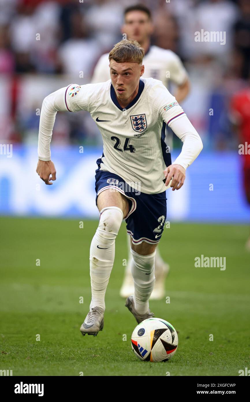 DUSSELDORF, GERMANY - JULY 06: Cole Palmer of England runs with a ball ...