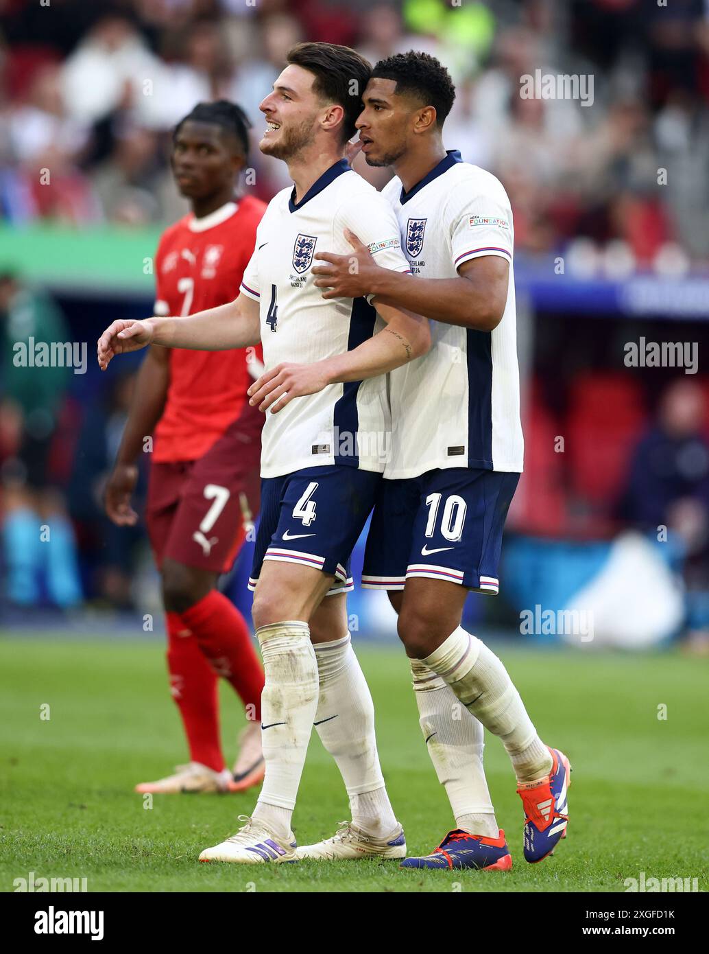DUSSELDORF, GERMANY - JULY 06: Declan Rice of England with Jude ...