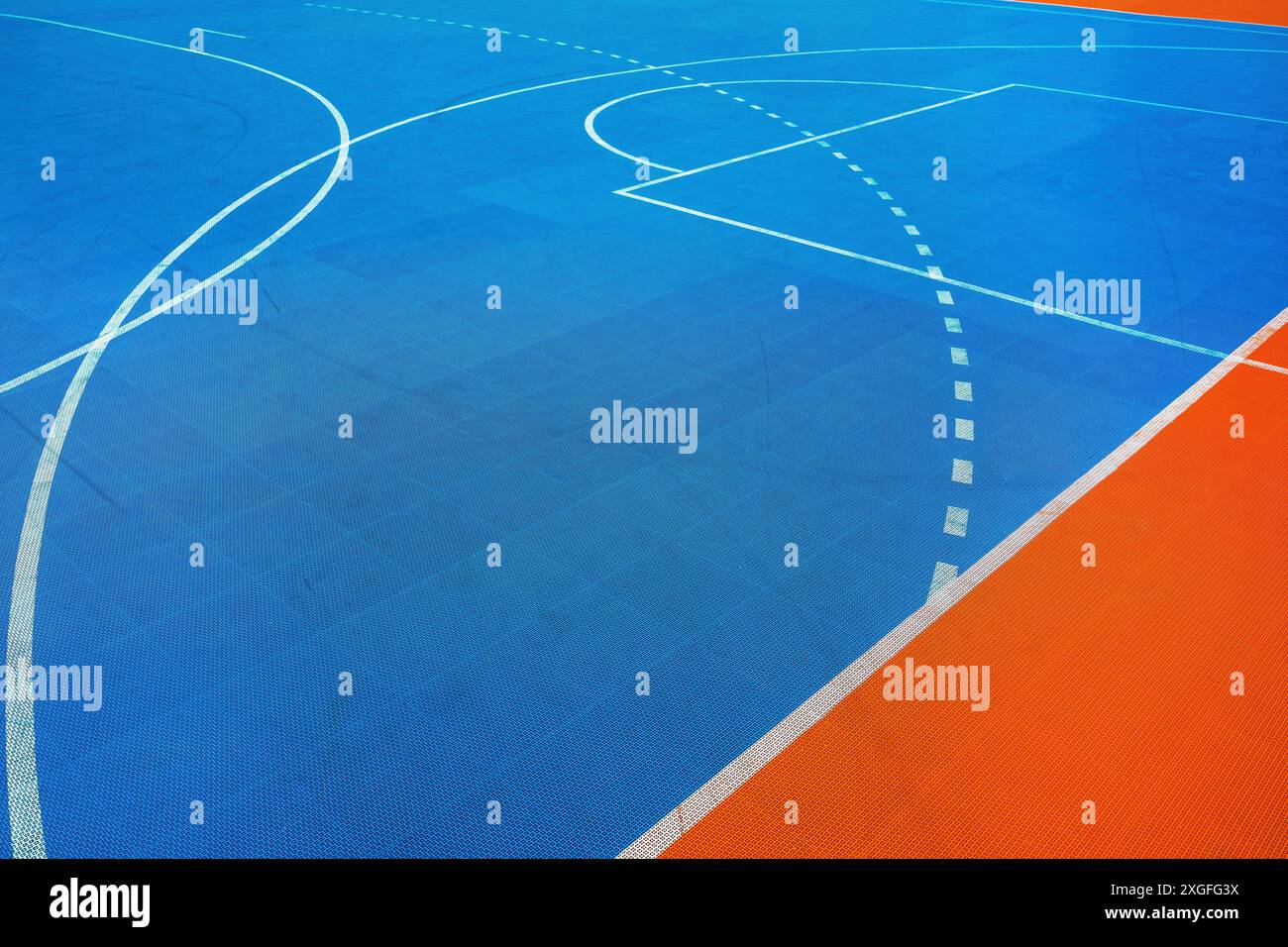 Colorful basketball court hi-res stock photography and images - Alamy