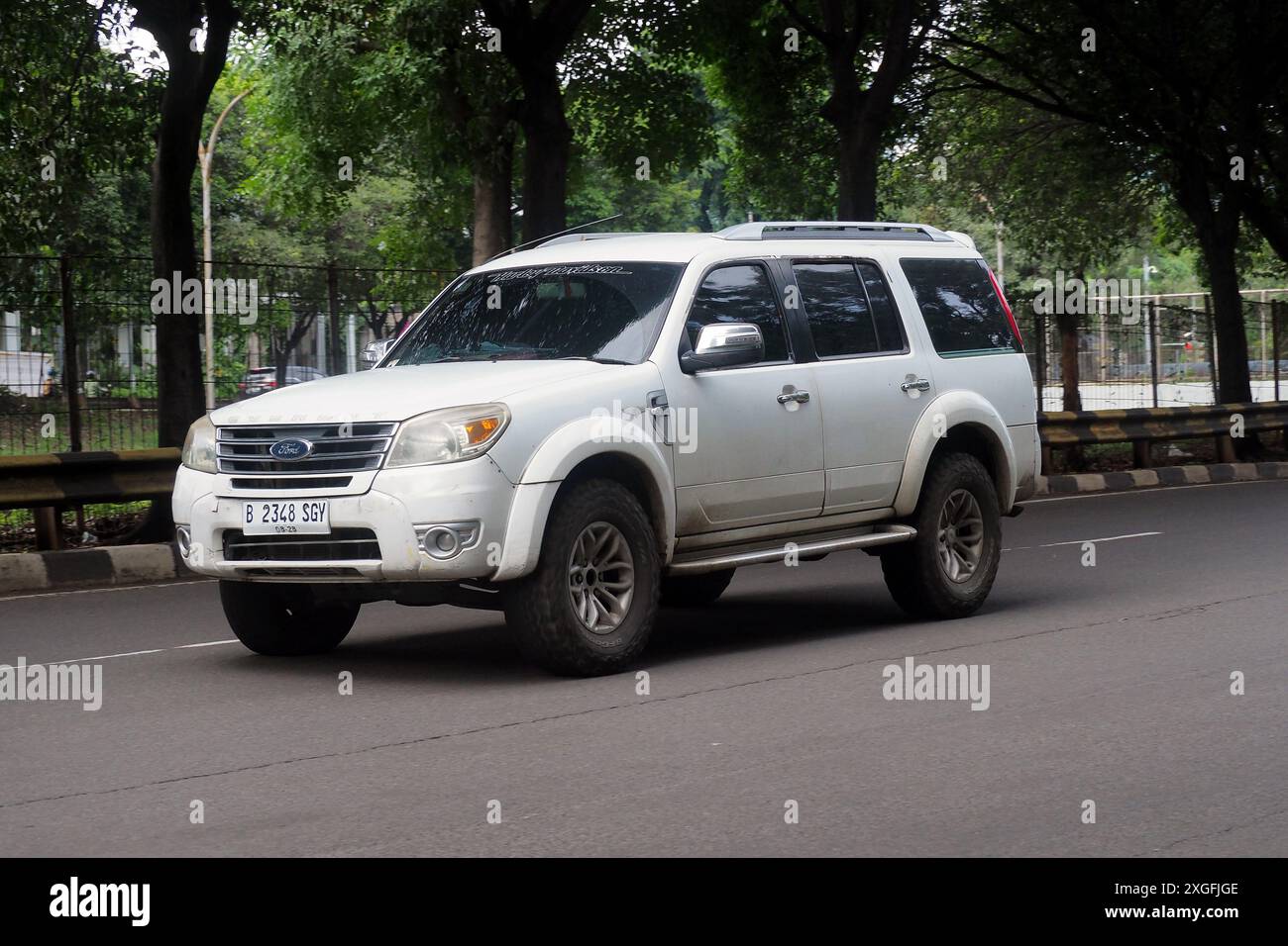 off road vehicle, Ford Everest, Drive in TB Simatupang street, Jakarta ...