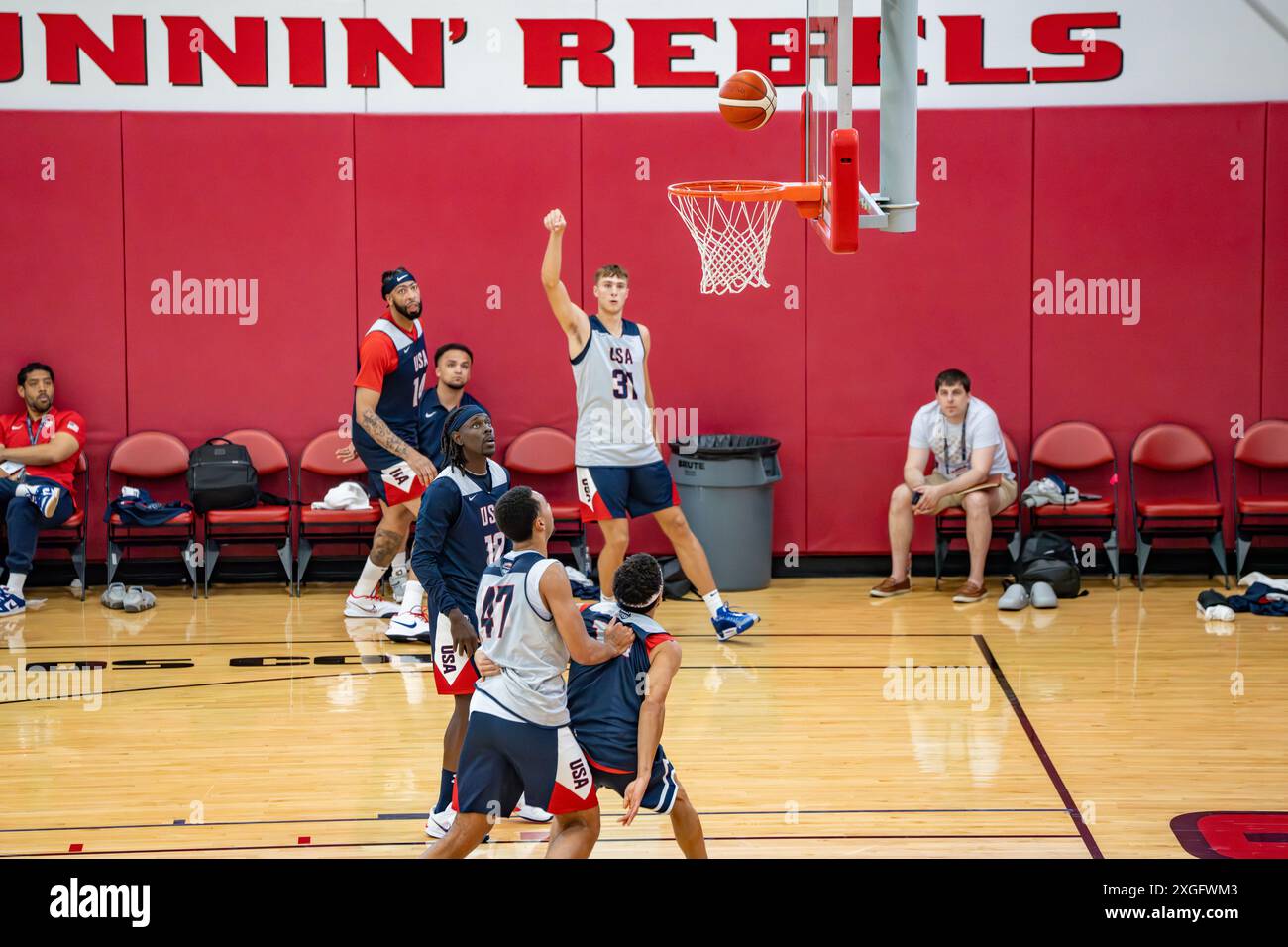 College Basketball Player Cooper Flagg Shooting Stock Photo - Alamy