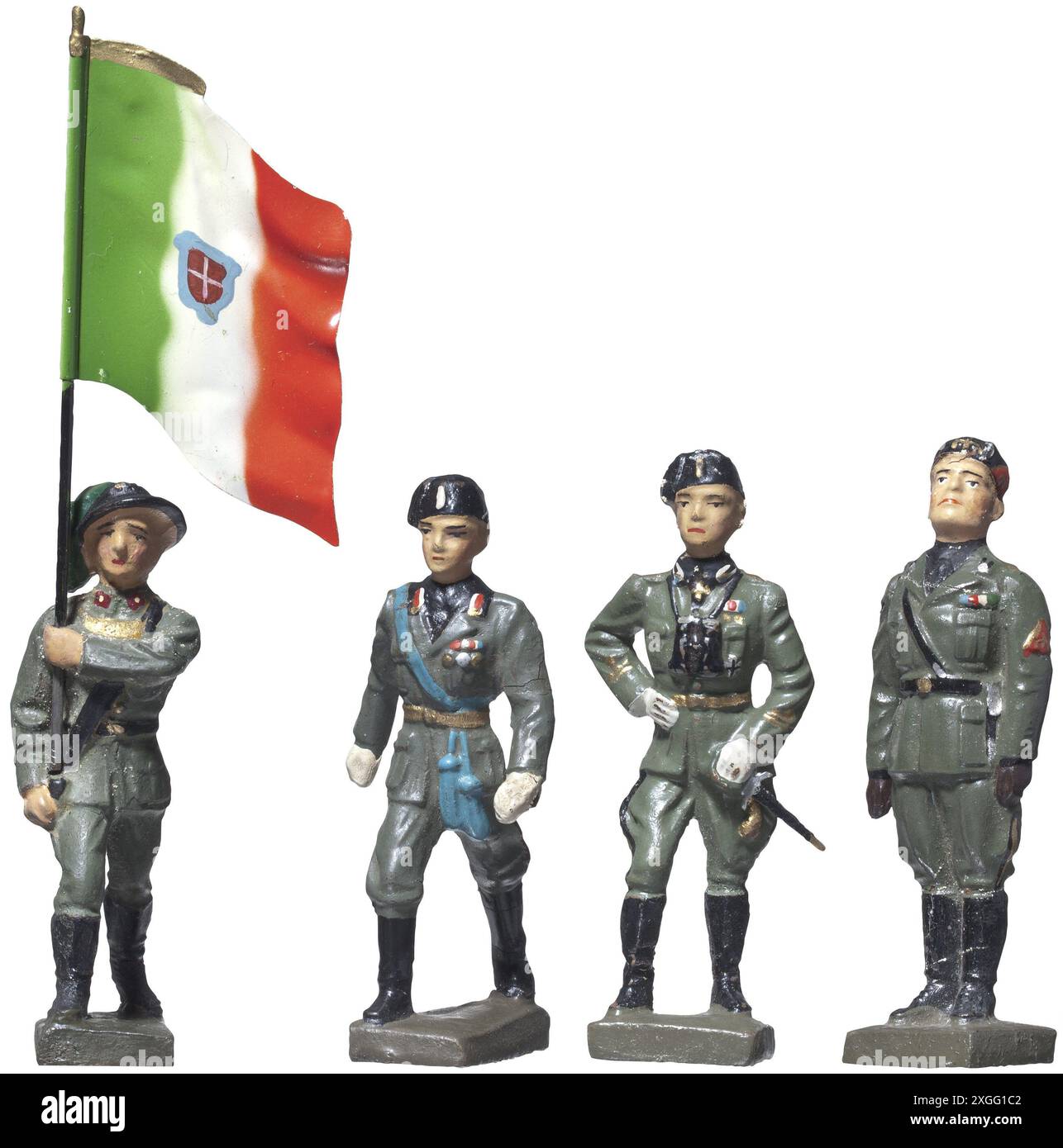 TOYS, TIN TOYS, FIGURES, four Italian figures with Duce Mussolini and ...