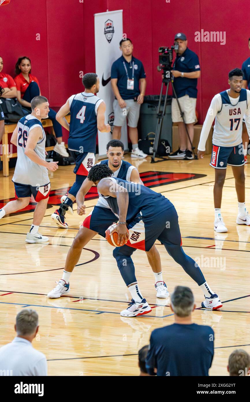 NBA Players practicing at USA Basketball Camp Stock Photo - Alamy