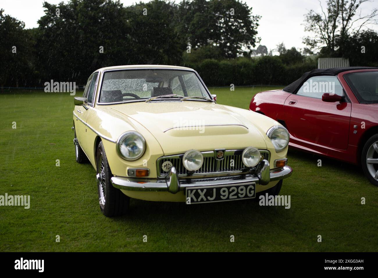 MG MGB GT 2-door in Primrose Yellow on display at the May 2024 Banbury ...