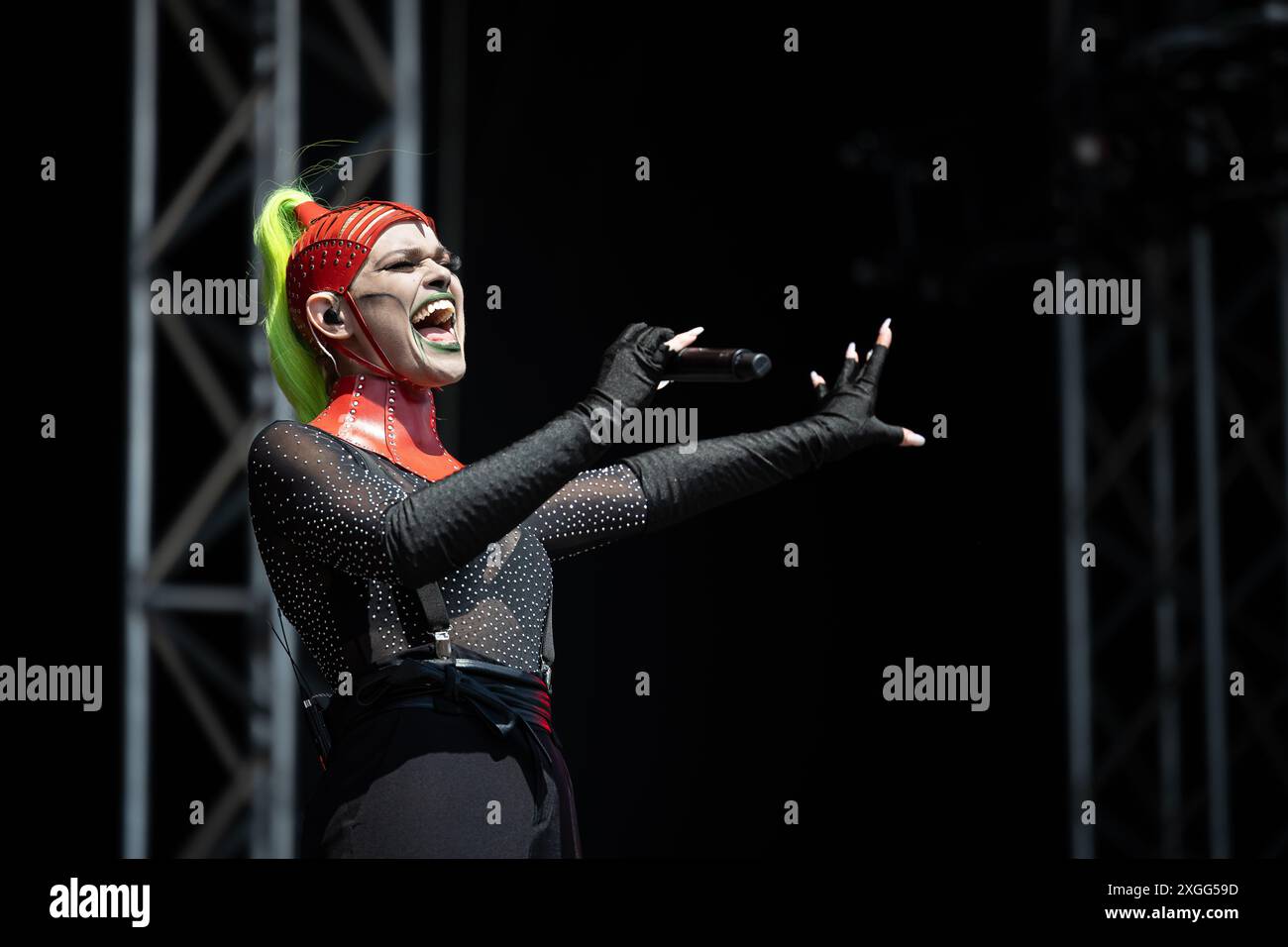 Skynd band hi-res stock photography and images - Alamy