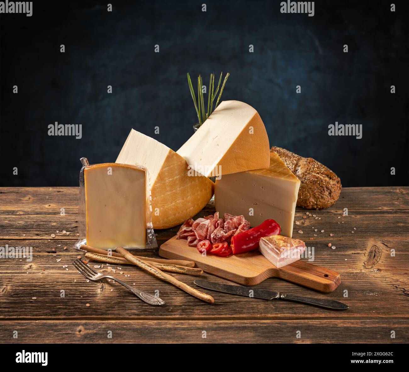 Dutch cheese platter hi-res stock photography and images - Alamy