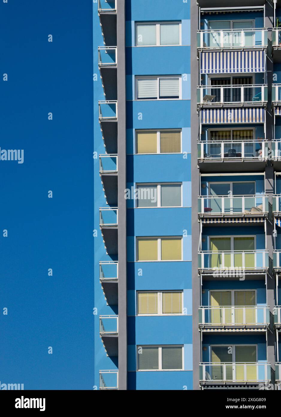 Part of apartment tower hi-res stock photography and images - Alamy
