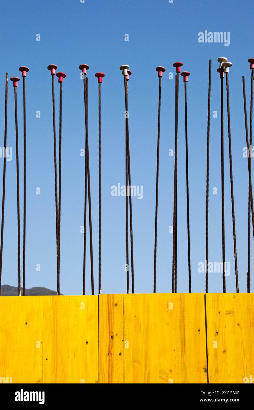 Metal rods construction site hi-res stock photography and images - Alamy