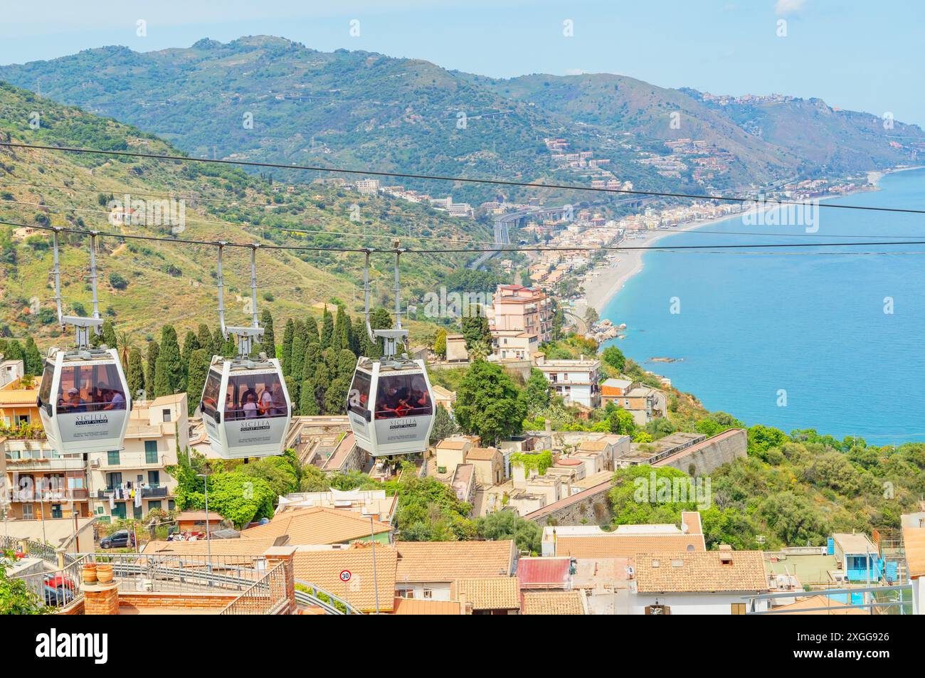 Taormina cable car hi-res stock photography and images - Alamy