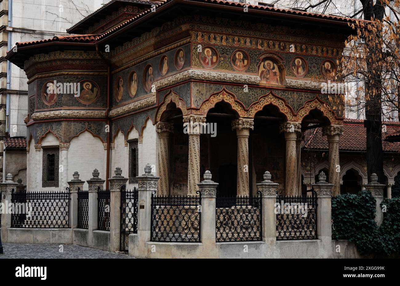 The tiny 18th-century Stavropoleos Church, one of the most beautiful ...