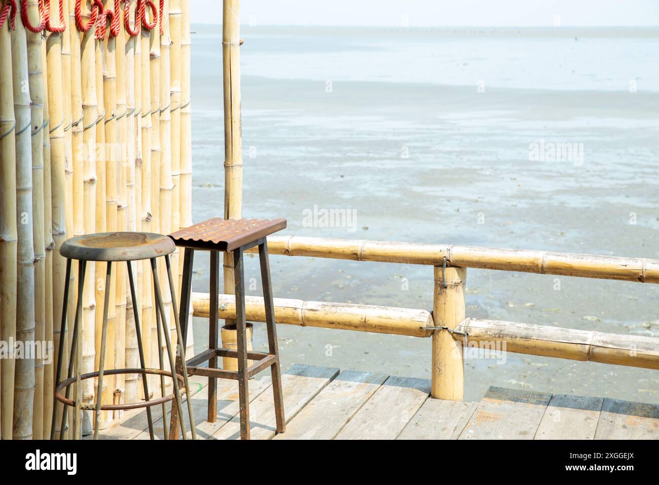 Bamboo bar thailand hi-res stock photography and images - Alamy