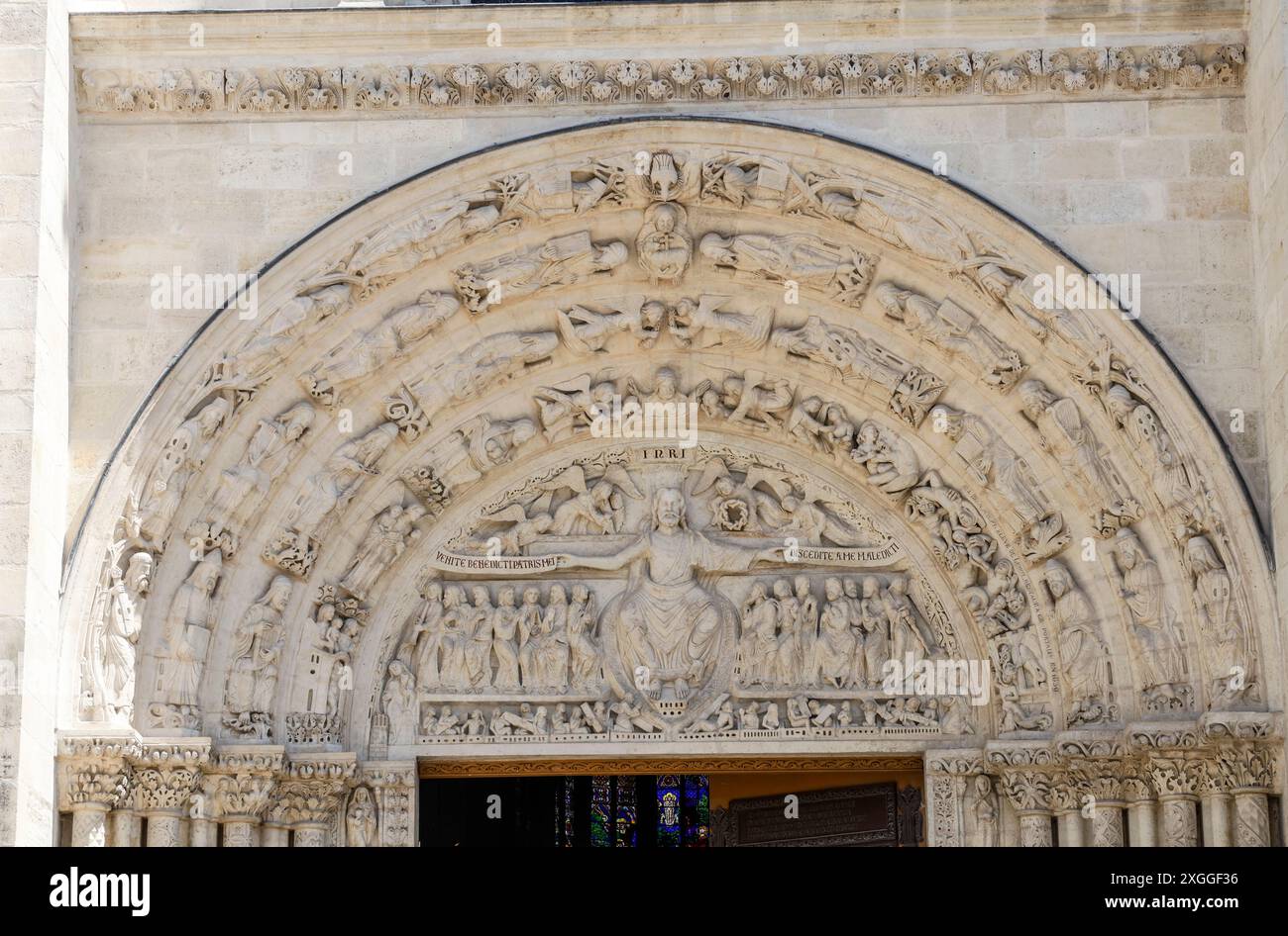 Last judgement tympanum hi-res stock photography and images - Alamy