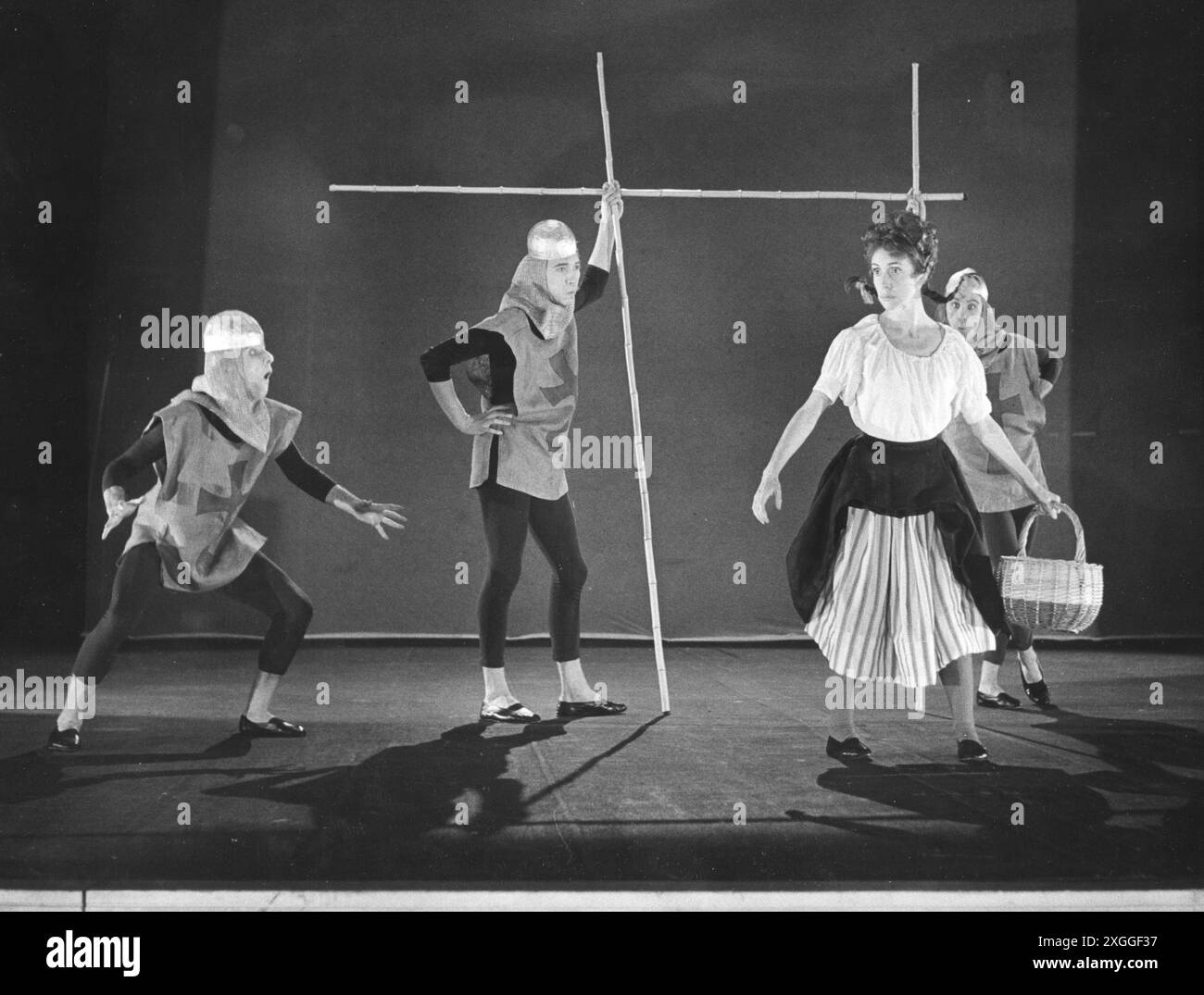 Jacques lecoq hi-res stock photography and images - Alamy