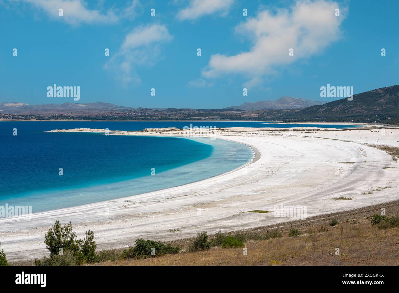 Turquoise colored Salda Lake located in Burdur Turkey. Turkish name Salda Golu Stock Photo - Alamy