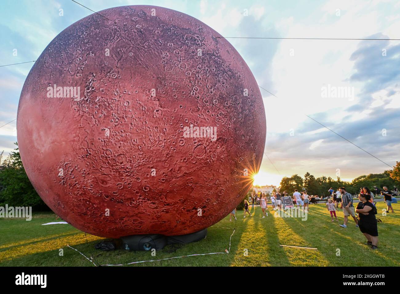 8 mars 2024 hi-res stock photography and images - Alamy