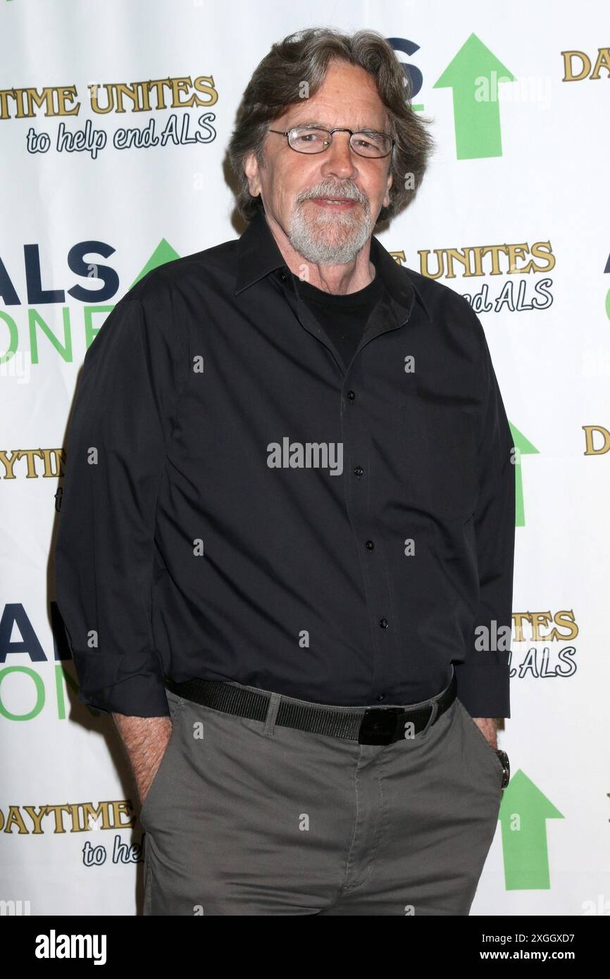 LOS ANGELES - MAY 4: Lane Davies at the Daytime Unites to End ALS at ...