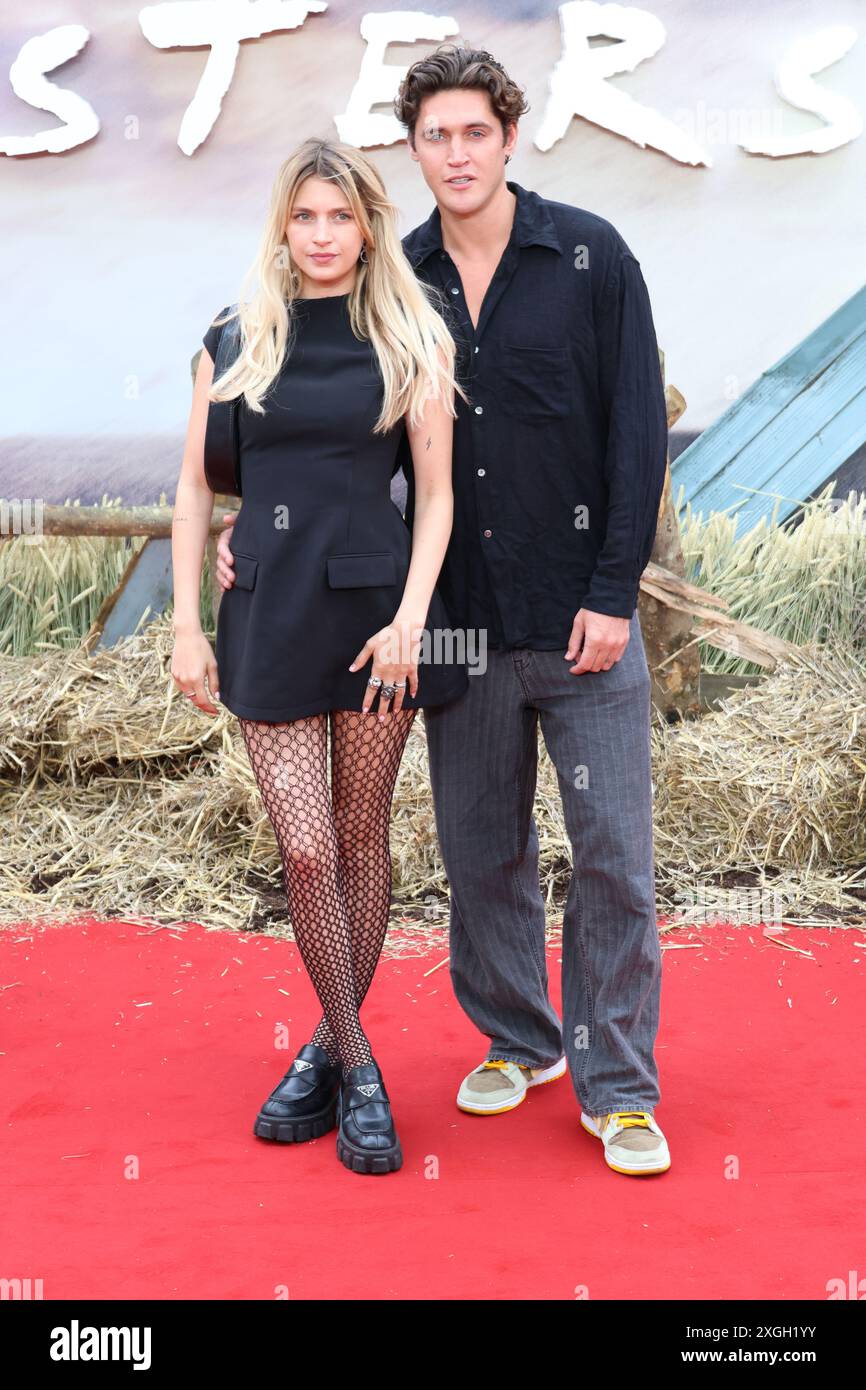 Nell Tiger Free and Isaac Carew, TWISTERS - European Premiere ...