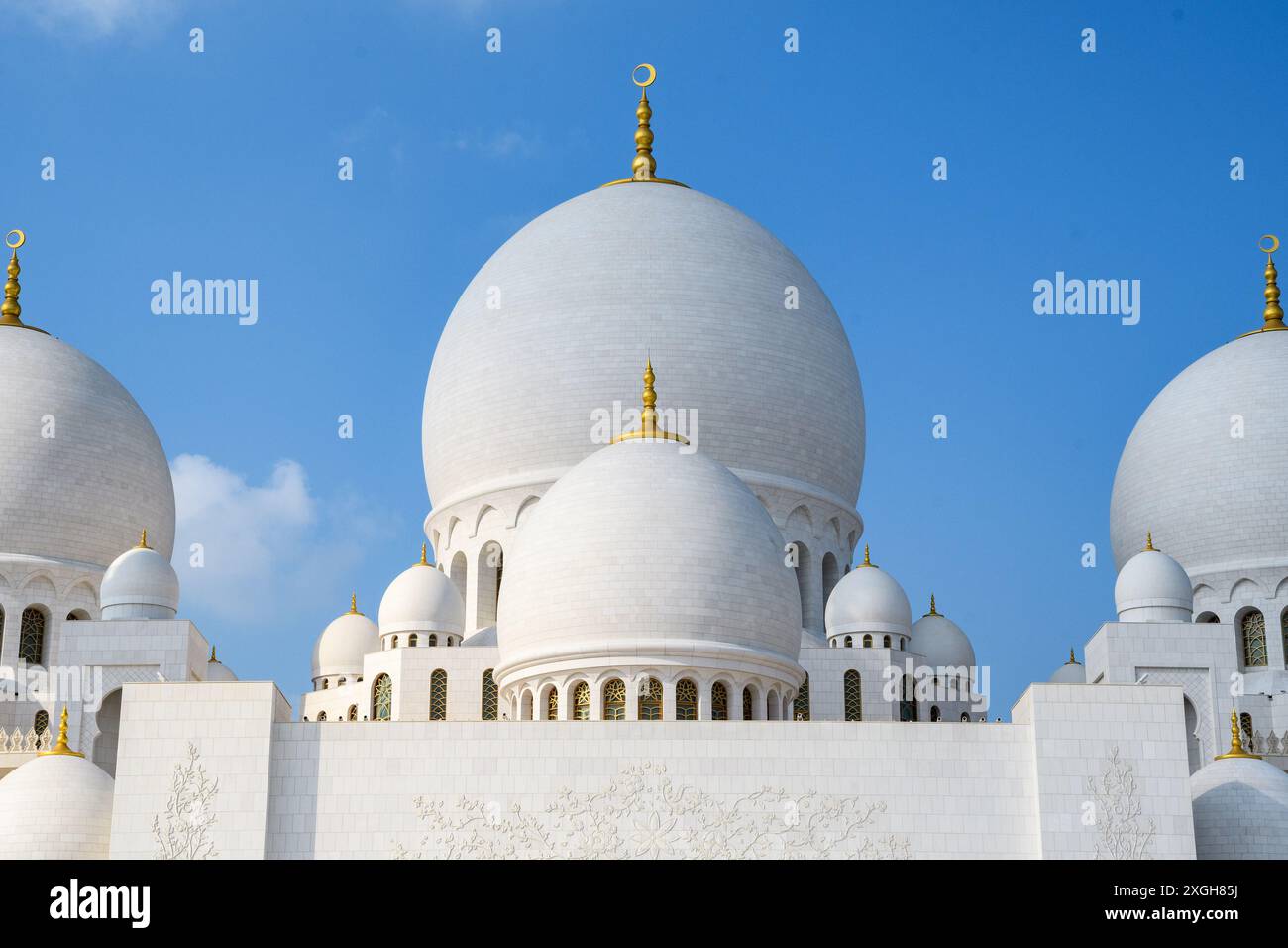 Abu Dhabi, UAE - January 4, 2024: The majestic Sheikh Zayed Grand ...