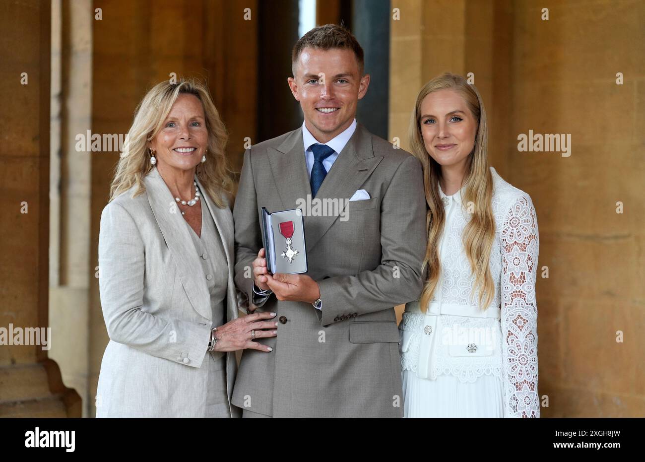 Cricketer Sam Curran with his mother Sarah (left) and partner Isabella ...