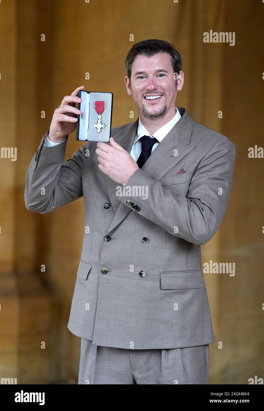 Adam handling chef hi-res stock photography and images - Alamy