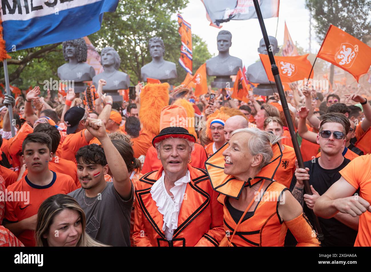 06.07.2024, Berlin, Germany, Europe - Dutch football fans rejoice at a ...