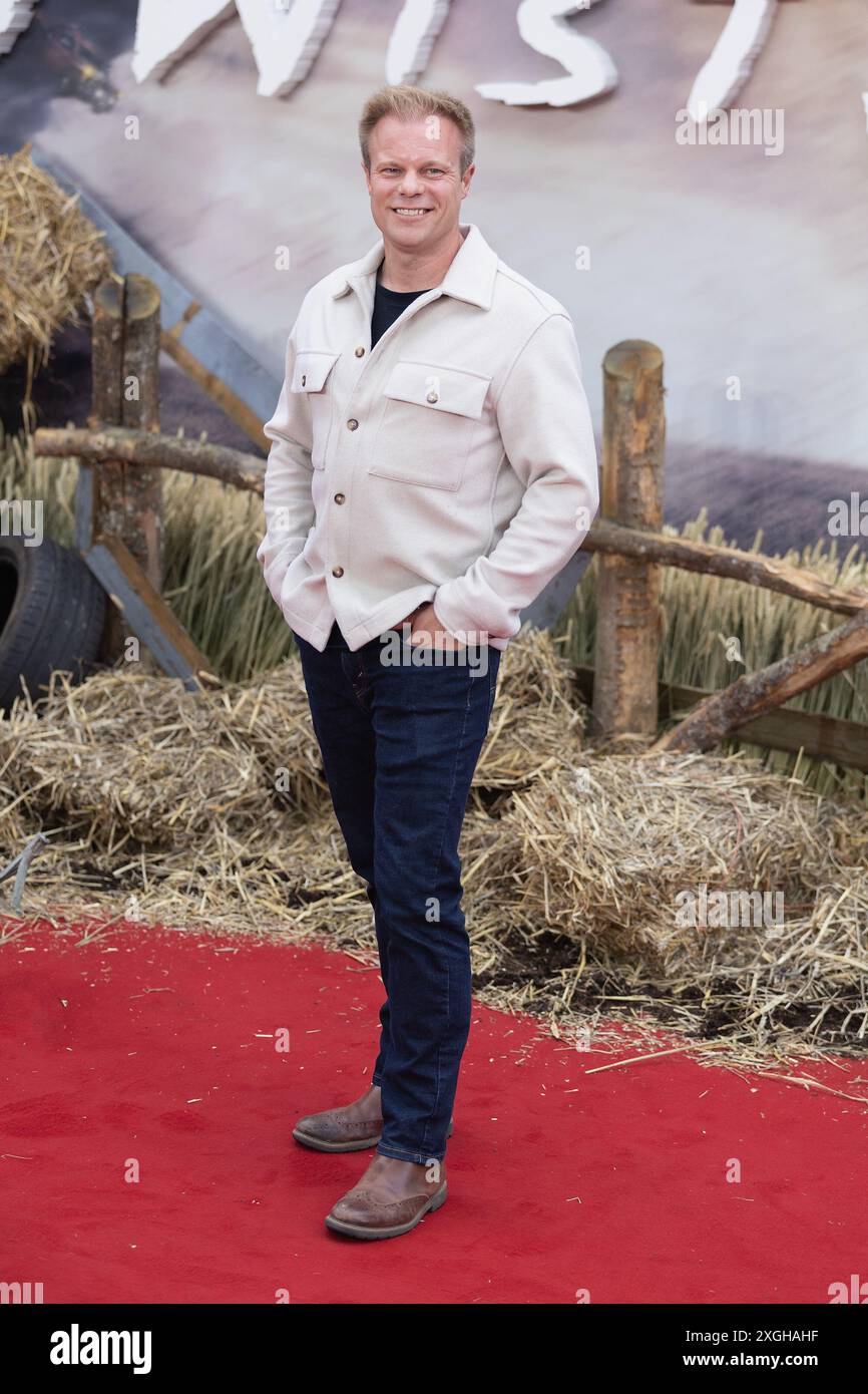 Simon king hi-res stock photography and images - Alamy