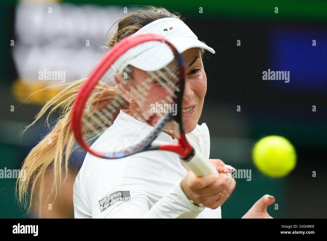Donna Vekic of Croatia plays a forehand return to Lulu Sun of New ...